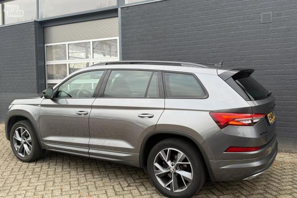 Pelēks Skoda Kodiaq 2022 Kauņa, ar dzinēja tilpumu 1.50 L un nobraukumu 48 tūkst. km par 36937 €, foto 3 vietnē AUTOMOTO.COM.LV