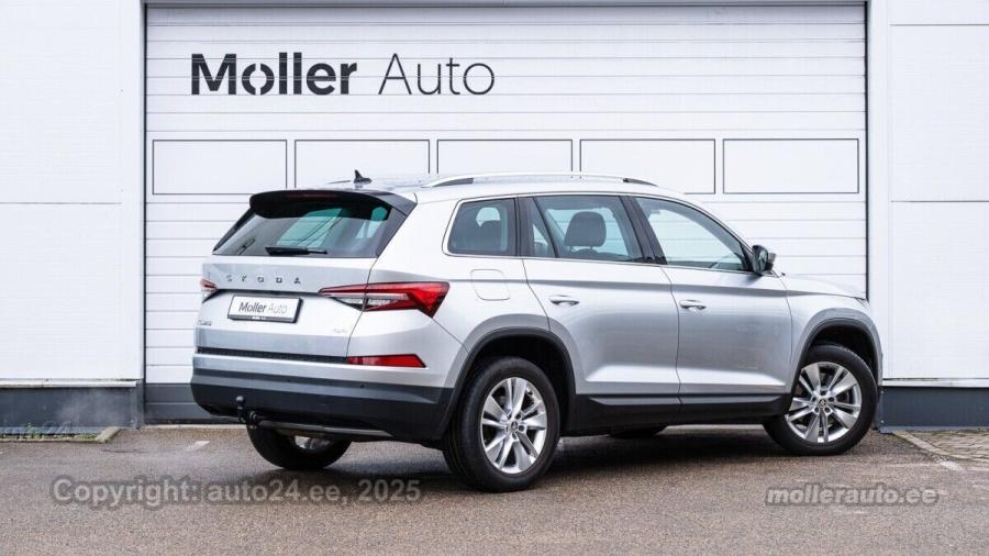 Pelēks Skoda Kodiaq 2022 Rīga, ar dzinēja tilpumu 2.00 L un nobraukumu 103 tūkst. km par 34280 €, foto 4 vietnē AUTOMOTO.COM.LV