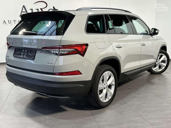 Grey Skoda Kodiaq 2022 in Kaunas, with an engine capacity of 2.00 L and mileage of 95 thousand km for 32132 €, photo 4 on AUTOMOTO.COM.LV