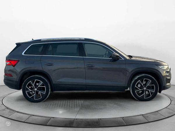 Серый Шкода Kodiaq 2022 в Клайпеда, объемом двигателя 1.97 л и пробегом 104 тыс. км за 27900 €, фото 8 на AUTOMOTO.COM.LV