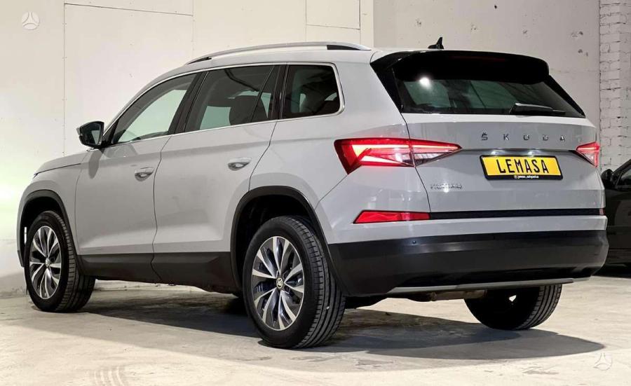 Grey Skoda Kodiaq 2022 in Klaipeda, with an engine capacity of 1.97 L and mileage of 241 thousand km for 23999 €, photo 34 on AUTOMOTO.COM.LV