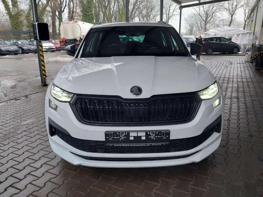 Grey Skoda Kodiaq 2022 in Vilnius, with an engine capacity of 1.50 L and mileage of 134 thousand km for 29990 €, photo 2 on AUTOMOTO.COM.LV