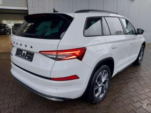 Grey Skoda Kodiaq 2022 in Vilnius, with an engine capacity of 1.50 L and mileage of 134 thousand km for 29990 €, photo 5 on AUTOMOTO.COM.LV