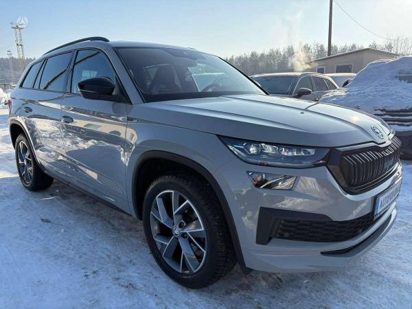 Pelēks Skoda Kodiaq 2022 Viļņa, ar dzinēja tilpumu 1.50 L un nobraukumu 179 tūkst. km par 26200 €, foto 4 vietnē AUTOMOTO.COM.LV