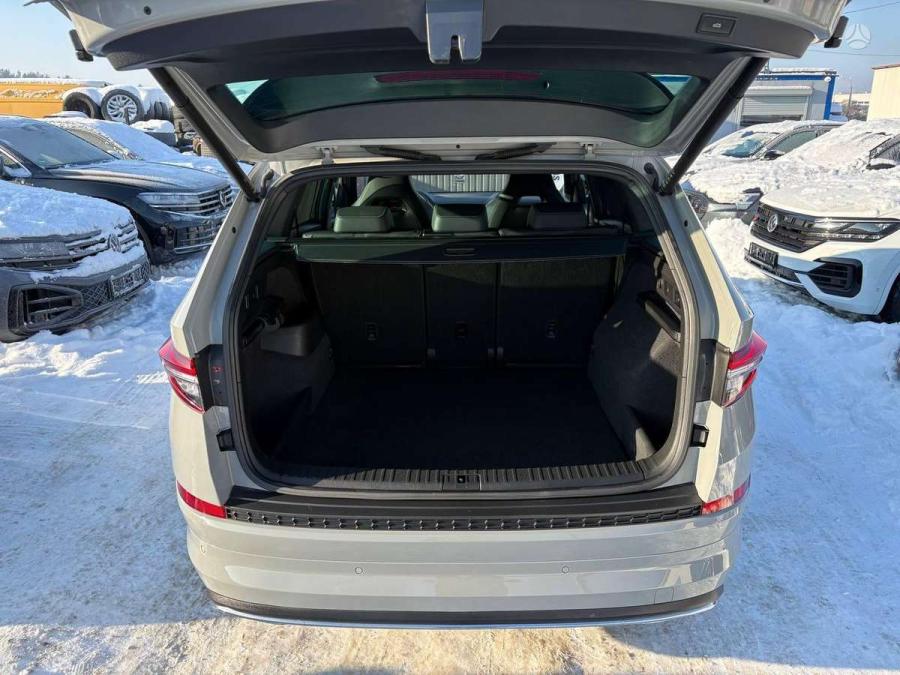 Grey Skoda Kodiaq 2022 in Vilnius, with an engine capacity of 1.50 L and mileage of 179 thousand km for 26200 €, photo 28 on AUTOMOTO.COM.LV