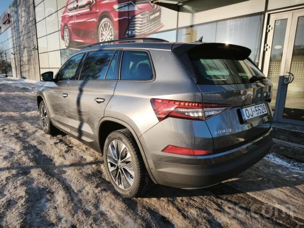 Pelēks Skoda Kodiaq 2022 Rīga, ar dzinēja tilpumu 2.00 L un nobraukumu 116 tūkst. km par 34500 €, foto 7 vietnē AUTOMOTO.COM.LV