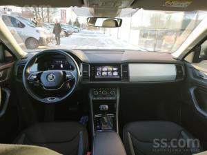 Pelēks Skoda Kodiaq 2022 Rīga, ar dzinēja tilpumu 2.00 L un nobraukumu 116 tūkst. km par 34500 €, foto 17 vietnē AUTOMOTO.COM.LV