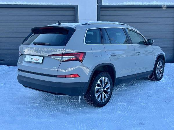 Grey Skoda Kodiaq 2022 in Vilnius, with an engine capacity of 1.98 L and mileage of 120 thousand km for 31500 €, photo 5 on AUTOMOTO.COM.LV
