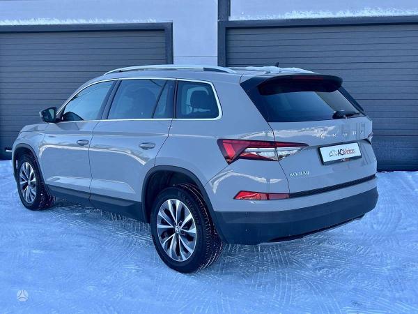 Grey Skoda Kodiaq 2022 in Vilnius, with an engine capacity of 1.98 L and mileage of 120 thousand km for 31500 €, photo 6 on AUTOMOTO.COM.LV