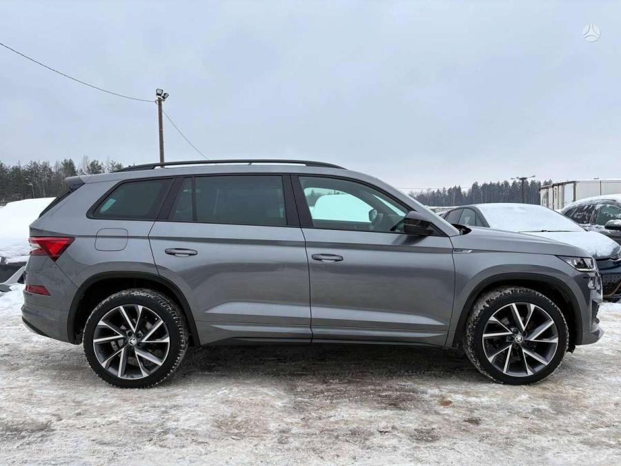 Серый Шкода Kodiaq 2022 в Вильнюс, объемом двигателя 1.50 л и пробегом 167 тыс. км за 25990 €, фото 4 на AUTOMOTO.COM.LV