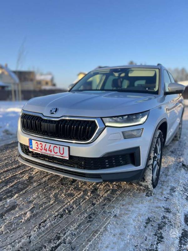 Pelēks Skoda Kodiaq 2022 Panevēža, ar dzinēja tilpumu 1.97 L un nobraukumu 160 tūkst. km par 25200 €, foto 1 vietnē AUTOMOTO.COM.LV