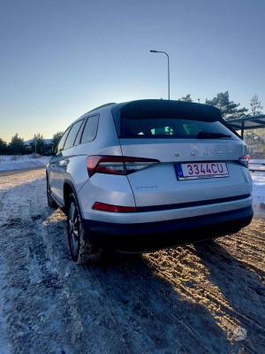 Pelēks Skoda Kodiaq 2022 Panevēža, ar dzinēja tilpumu 1.97 L un nobraukumu 160 tūkst. km par 25200 €, foto 6 vietnē AUTOMOTO.COM.LV