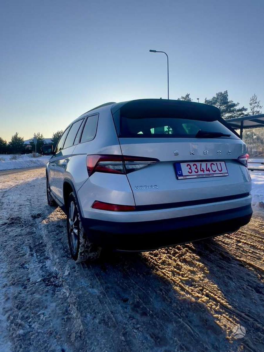 Pelēks Skoda Kodiaq 2022 Panevēža, ar dzinēja tilpumu 1.97 L un nobraukumu 160 tūkst. km par 25200 €, foto 6 vietnē AUTOMOTO.COM.LV