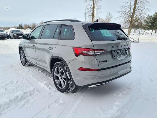 Grey Skoda Kodiaq 2022 in Siauliai, with an engine capacity of 1.50 L and mileage of 206 thousand km for 26983 €, photo 6 on AUTOMOTO.COM.LV