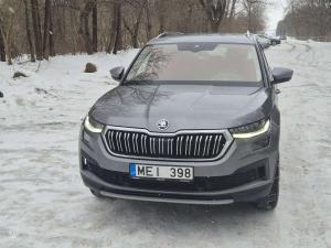 Серый Шкода Kodiaq 2022 в Вильнюс, объемом двигателя 1.50 л и пробегом 38 тыс. км за 28500 €, фото 2 на AUTOMOTO.COM.LV