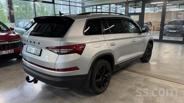 Pelēks Skoda Kodiaq 2022 Rīga, ar dzinēja tilpumu 2.00 L un nobraukumu 134 tūkst. km par 22900 €, foto 4 vietnē AUTOMOTO.COM.LV
