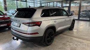 Grey Skoda Kodiaq 2022 in Riga, with an engine capacity of 2.00 L and mileage of 134 thousand km for 22900 €, photo 5 on AUTOMOTO.COM.LV