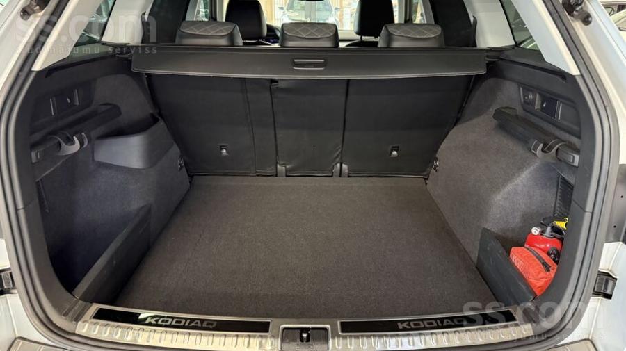 Grey Skoda Kodiaq 2022 in Riga, with an engine capacity of 2.00 L and mileage of 134 thousand km for 22900 €, photo 14 on AUTOMOTO.COM.LV