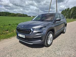 Grey Skoda Kodiaq 2022 in Riga, with an engine capacity of 2.00 L and mileage of 53 thousand km for 34950 €, photo  on AUTOMOTO.COM.LV