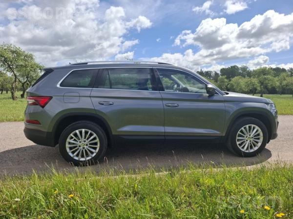 Pelēks Skoda Kodiaq 2022 Rīga, ar dzinēja tilpumu 2.00 L un nobraukumu 53 tūkst. km par 34950 €, foto 4 vietnē AUTOMOTO.COM.LV