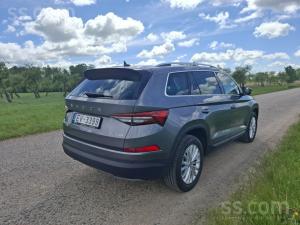 Grey Skoda Kodiaq 2022 in Riga, with an engine capacity of 2.00 L and mileage of 53 thousand km for 34950 €, photo 7 on AUTOMOTO.COM.LV