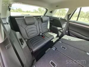 Grey Skoda Kodiaq 2022 in Riga, with an engine capacity of 2.00 L and mileage of 53 thousand km for 34950 €, photo 9 on AUTOMOTO.COM.LV