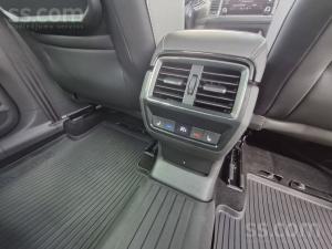 Grey Skoda Kodiaq 2022 in Riga, with an engine capacity of 2.00 L and mileage of 53 thousand km for 34950 €, photo 11 on AUTOMOTO.COM.LV