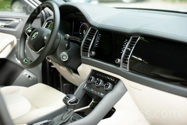 Pelēks Skoda Kodiaq 2022 Rīga, ar dzinēja tilpumu 1.50 L un nobraukumu 34 tūkst. km par 30990 €, foto 10 vietnē AUTOMOTO.COM.LV