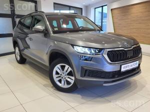 Серый Шкода Kodiaq 2022 в Рига, объемом двигателя 1.50 л и пробегом 100 тыс. км за 23790 €, фото  на AUTOMOTO.COM.LV
