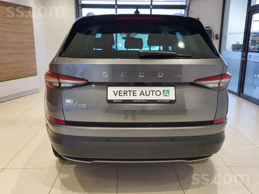 Pelēks Skoda Kodiaq 2022 Rīga, ar dzinēja tilpumu 1.50 L un nobraukumu 100 tūkst. km par 23790 €, foto 6 vietnē AUTOMOTO.COM.LV