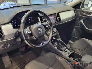 Pelēks Skoda Kodiaq 2022 Rīga, ar dzinēja tilpumu 1.50 L un nobraukumu 100 tūkst. km par 23790 €, foto 16 vietnē AUTOMOTO.COM.LV
