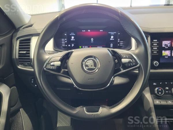 Серый Шкода Kodiaq 2022 в Рига, объемом двигателя 1.50 л и пробегом 100 тыс. км за 23490 €, фото 8 на AUTOMOTO.COM.LV