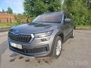Grey Skoda Kodiaq 2022 in Riga, with an engine capacity of 2.00 L and mileage of 53 thousand km for 33950 €, photo  on AUTOMOTO.COM.LV