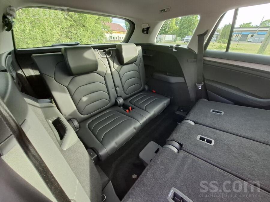 Grey Skoda Kodiaq 2022 in Riga, with an engine capacity of 2.00 L and mileage of 53 thousand km for 33950 €, photo 9 on AUTOMOTO.COM.LV