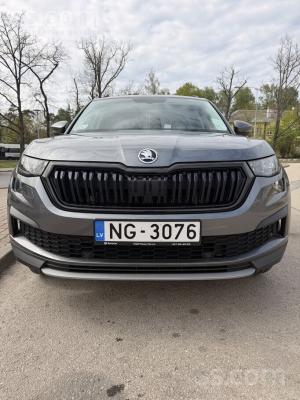 Grey Skoda Kodiaq 2022 in Riga, with an engine capacity of 1.50 L and mileage of 90 thousand km for 23900 €, photo  on AUTOMOTO.COM.LV