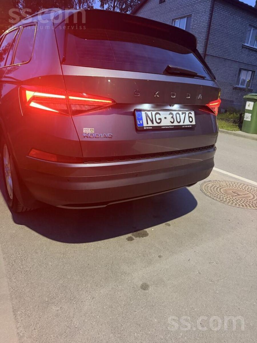 Серый Шкода Kodiaq 2022 в Рига, объемом двигателя 1.50 л и пробегом 90 тыс. км за 23900 €, фото 14 на AUTOMOTO.COM.LV