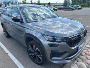 Pelēks Skoda Kodiaq 2022 Rīga, ar dzinēja tilpumu 2.00 L un nobraukumu 124 tūkst. km par 36000 €, foto  vietnē AUTOMOTO.COM.LV