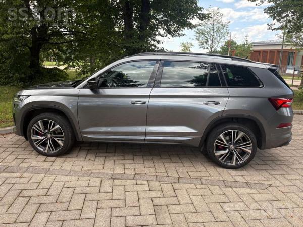 Skoda Kodiaq 2022 Rīga vietnē Pelēks Skoda Kodiaq 2022 Rīga, ar dzinēja tilpumu 2.00 L un nobraukumu 134 tūkst. km par 33500 €, foto 4 vietnē AUTOMOTO.COM.LV