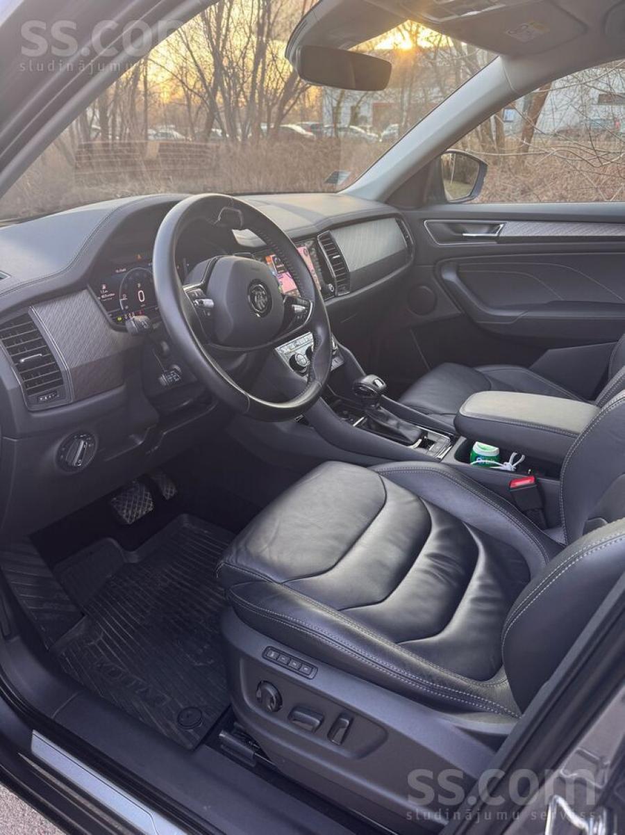 Серый Шкода Kodiaq 2022 в Рига, объемом двигателя 1.50 л и пробегом 71 тыс. км за 25550 €, фото 6 на AUTOMOTO.COM.LV