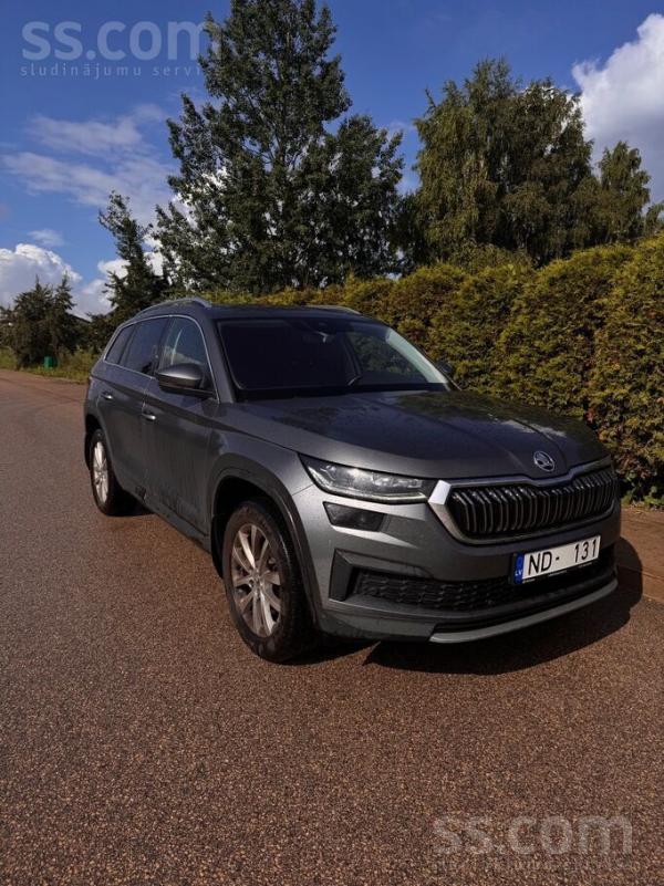 Серый Шкода Kodiaq 2022 в Рига, объемом двигателя 1.50 л и пробегом 73 тыс. км за 24990 €, фото 2 на AUTOMOTO.COM.LV