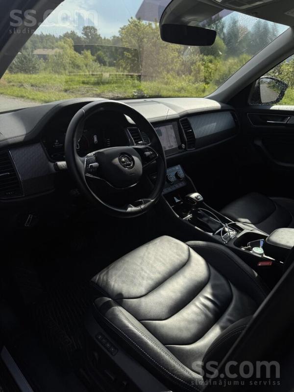 Серый Шкода Kodiaq 2022 в Рига, объемом двигателя 1.50 л и пробегом 73 тыс. км за 24990 €, фото 3 на AUTOMOTO.COM.LV