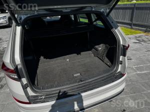 Pelēks Skoda Kodiaq 2022 Rīga, ar dzinēja tilpumu 1.50 L un nobraukumu 129 tūkst. km par 30000 €, foto 10 vietnē AUTOMOTO.COM.LV