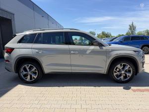 Grey Skoda Kodiaq 2022 in Siauliai, with an engine capacity of 1.50 L and mileage of 215 thousand km for 22978 €, photo 5 on AUTOMOTO.COM.LV