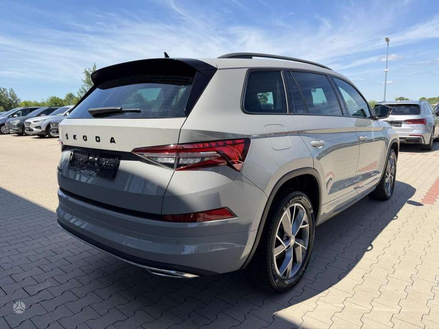 Grey Skoda Kodiaq 2022 in Siauliai, with an engine capacity of 1.50 L and mileage of 215 thousand km for 22978 €, photo 13 on AUTOMOTO.COM.LV
