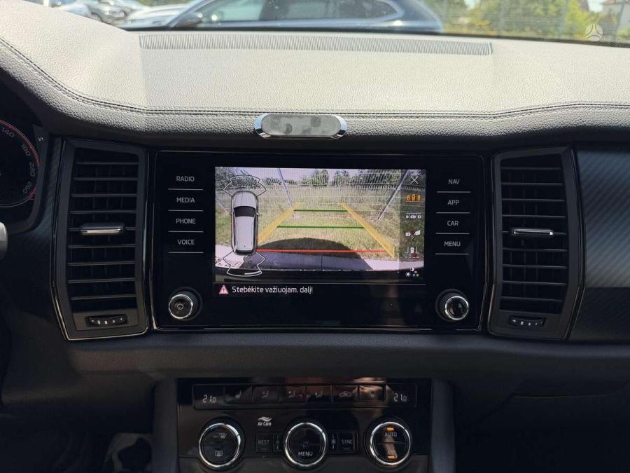 Grey Skoda Kodiaq 2022 in Siauliai, with an engine capacity of 1.50 L and mileage of 215 thousand km for 22978 €, photo 38 on AUTOMOTO.COM.LV