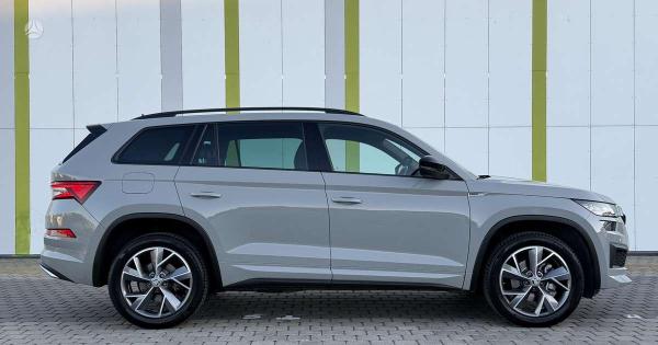 Grey Skoda Kodiaq 2022 in Taurage, with an engine capacity of 1.97 L and mileage of 228 thousand km for 21300 €, photo 9 on AUTOMOTO.COM.LV