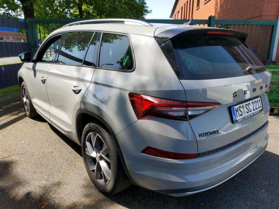 Pelēks Skoda Kodiaq 2022 Viļņa, ar dzinēja tilpumu 1.97 L un nobraukumu 155 tūkst. km par 27700 €, foto 4 vietnē AUTOMOTO.COM.LV