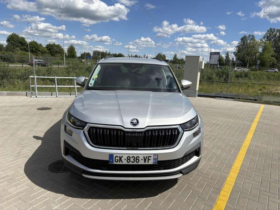 Серый Шкода Kodiaq 2022 в Таураге, объемом двигателя 1.97 л и пробегом 200 тыс. км за 17300 €, фото 3 на AUTOMOTO.COM.LV