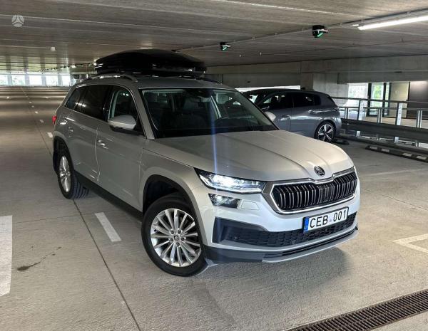 Grey Skoda Kodiaq 2022 in Vilnius, with an engine capacity of 1.97 L and mileage of 93 thousand km for 28900 €, photo 1 on AUTOMOTO.COM.LV