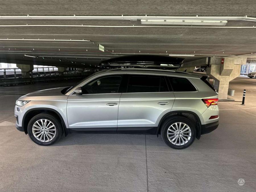 Серый Шкода Kodiaq 2022 в Вильнюс, объемом двигателя 1.97 л и пробегом 93 тыс. км за 28900 €, фото 6 на AUTOMOTO.COM.LV